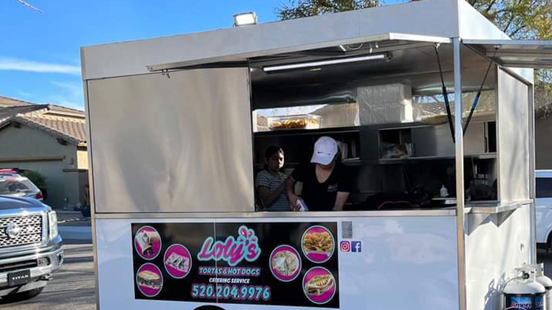 Loly's Tortas & Hotdogs - Discover Marana